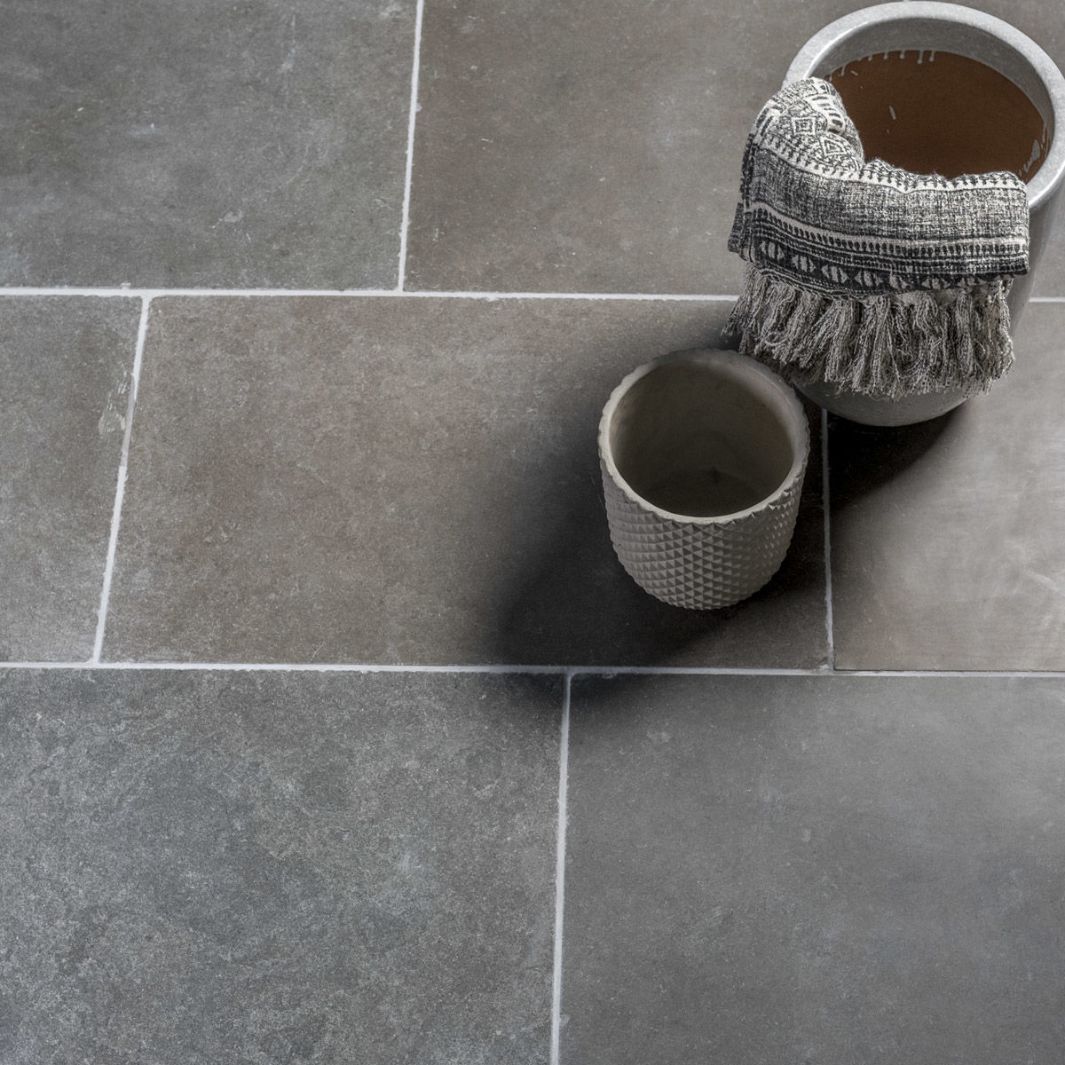 Grey Highgrove Limestone Tumbled Tiles | StoneSuperstore