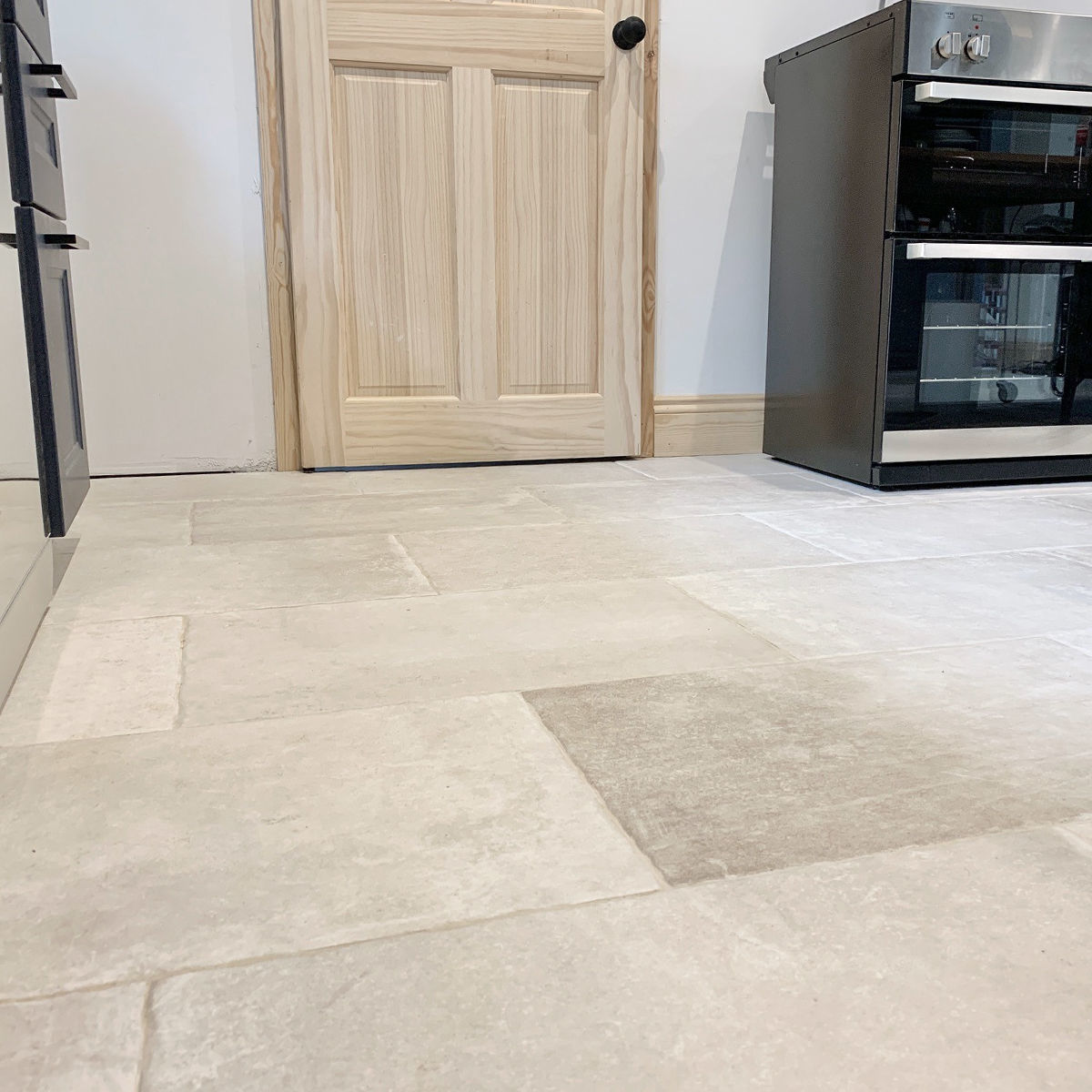 Provence Bianco Antique Limestone Effect Porcelain Tiles | StoneSuperstore