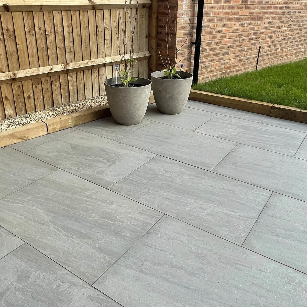 Kandla Grey Porcelain Outdoor Paving Slabs | StoneSuperstore