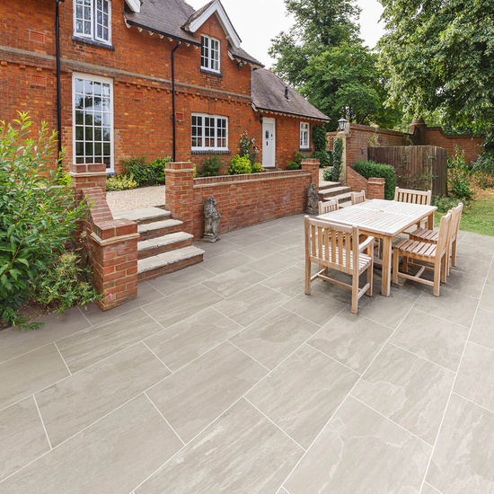Outdoor Paving Slabs for Gardens & Patios | StoneSuperstore