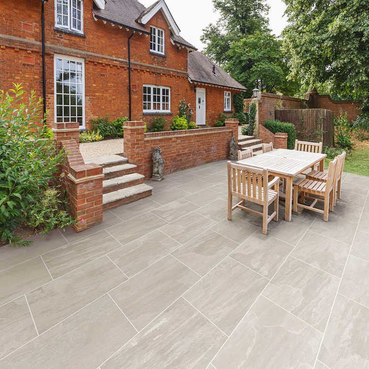 Outdoor Paving Slabs for Gardens & Patios | StoneSuperstore