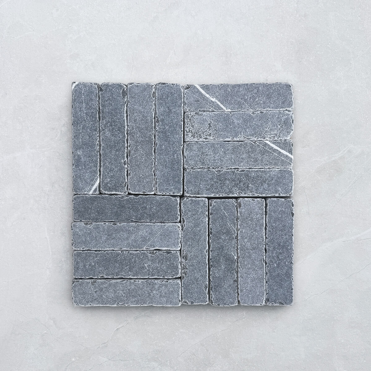 Ludlow Heritage Limestone Cobbles - Honed & Tumbled 20 x 5cm ...
