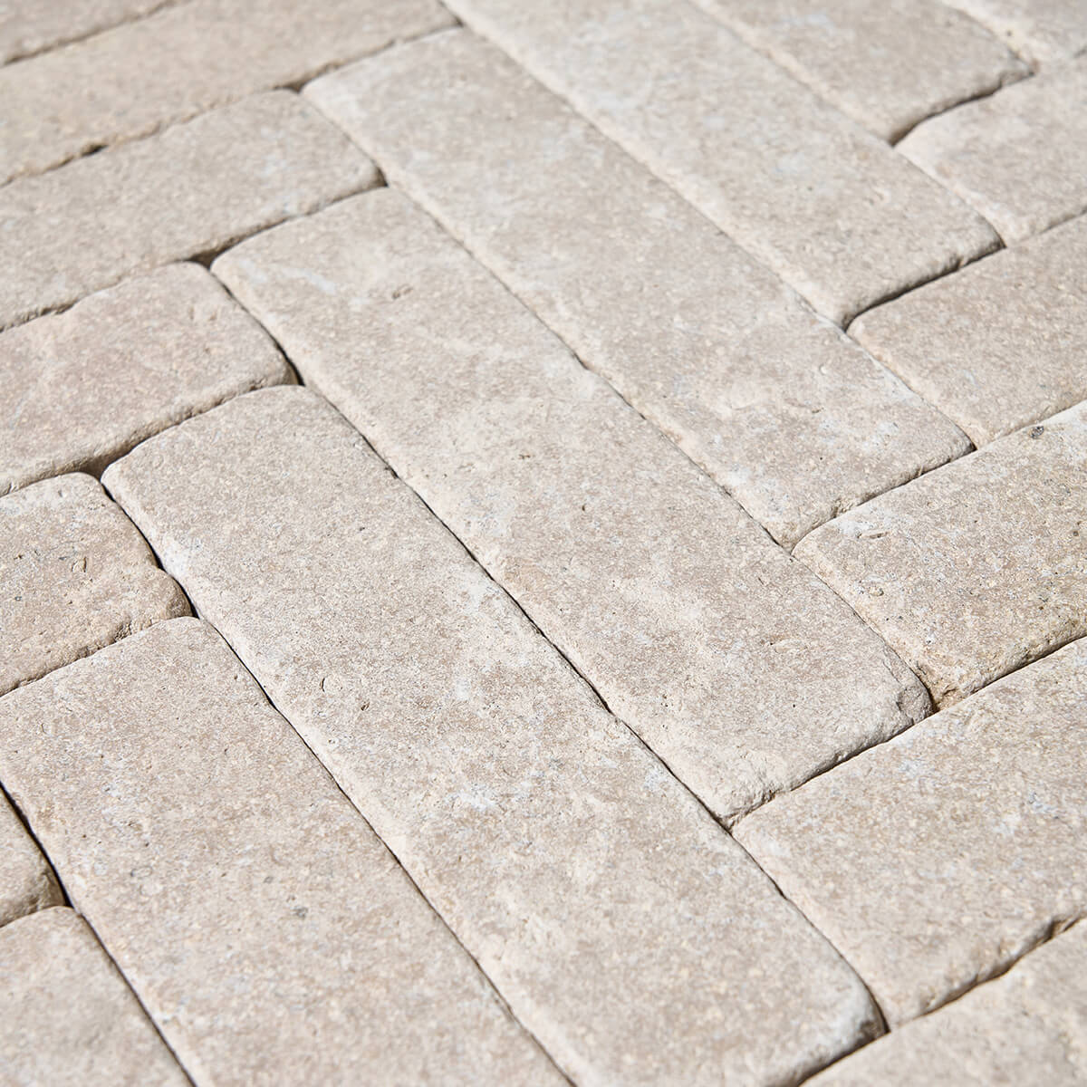 Versailles Menton Softly Aged Limestone Cobbles - 20 x 5cm | Stone Store