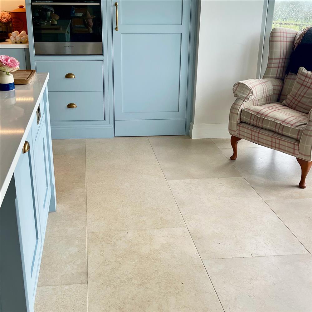 Farmhouse Kitchen Case Study | Limestone Floor Tiles | Stone Store