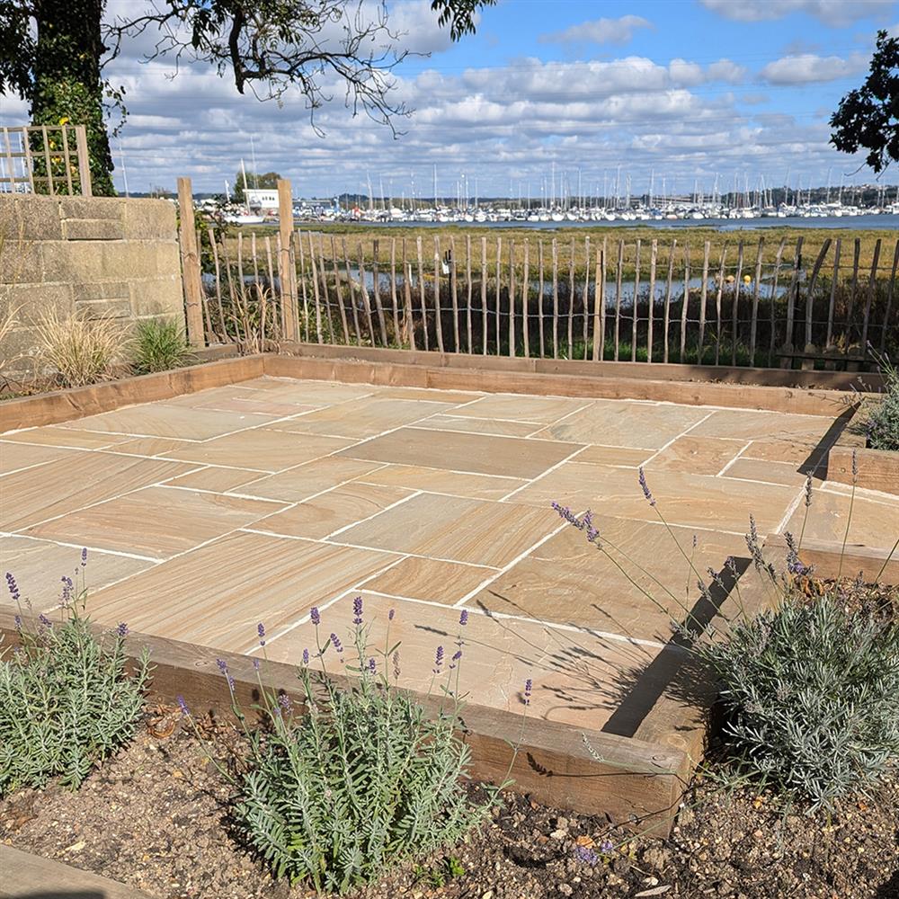 How to Lay Sandstone Paving Correctly | StoneSuperstore