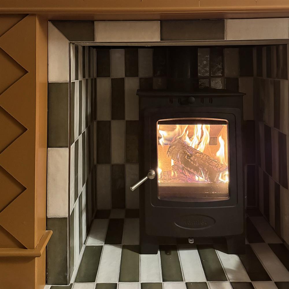 Interesting Log Burner Tile Ideas | StoneSuperstore
